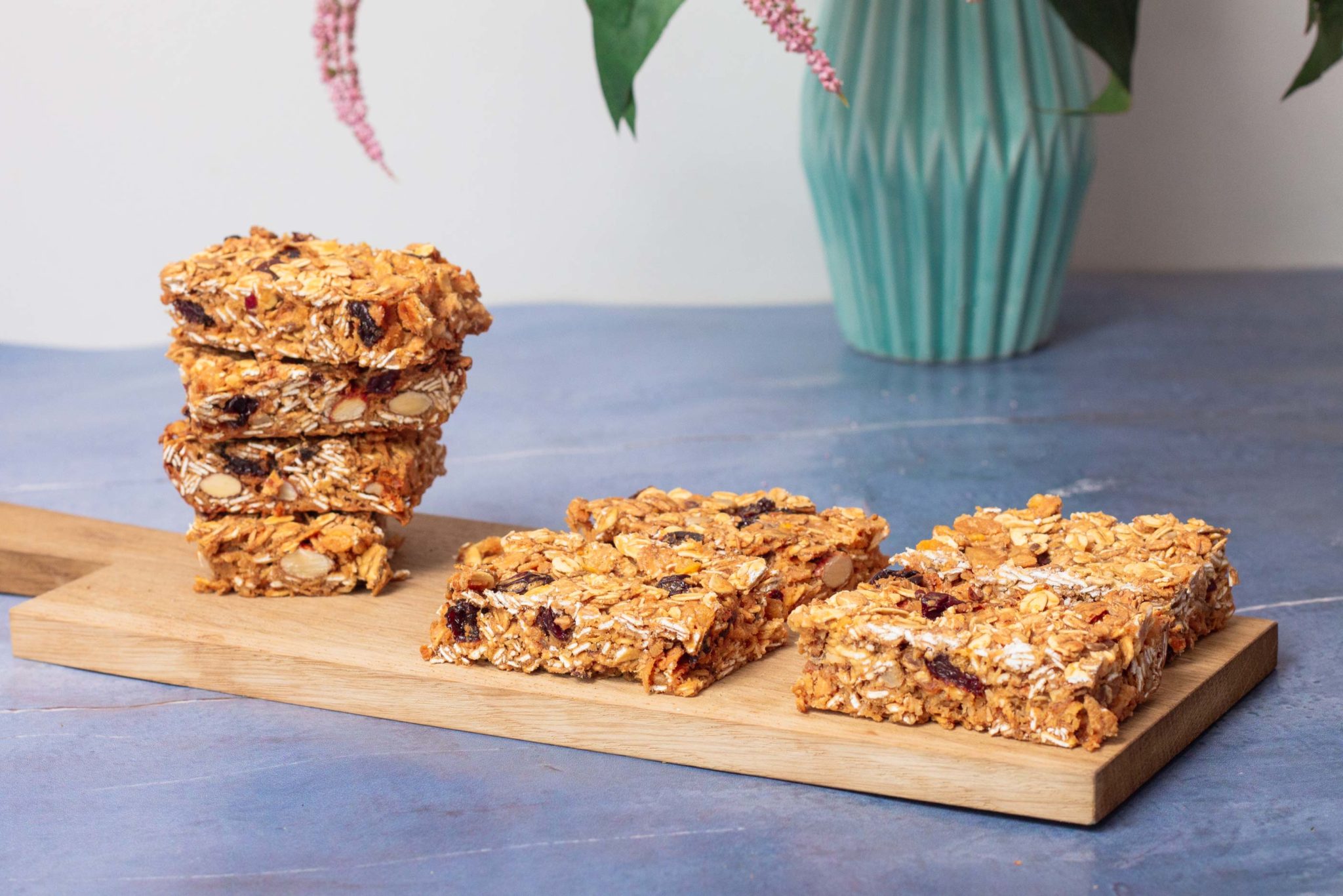 The Easiest Homemade Muesli Bars In Just 10 Minutes The Easiest Homemade Muesli Bars In Just 10 Minutes
